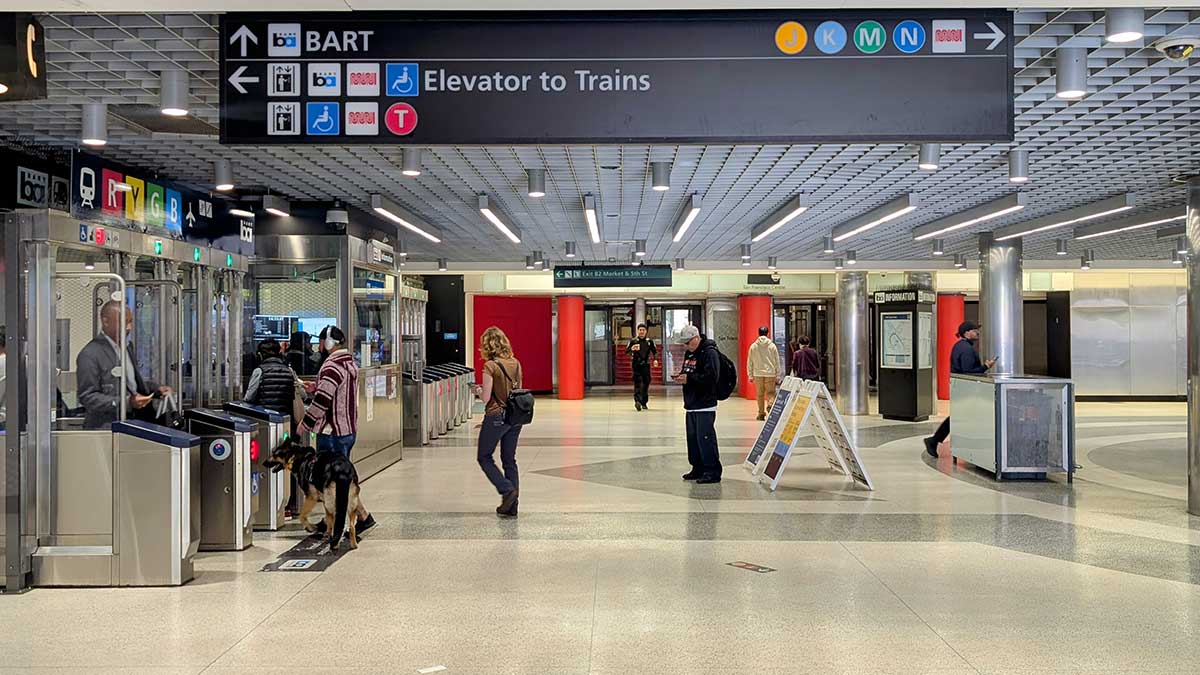 Powell BART station tests new wayfinding signs to help better guide ...